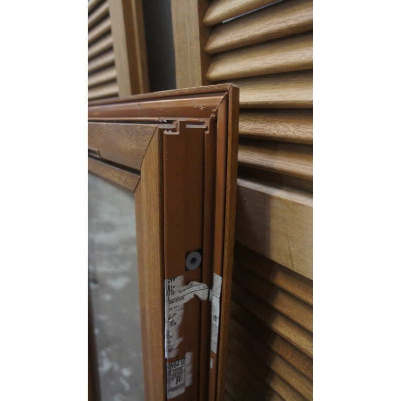 fenêtre chêne doré